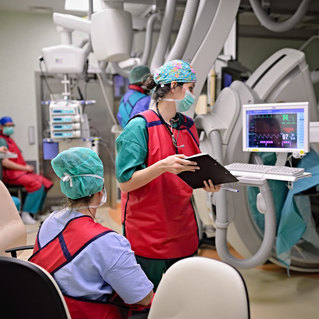 Nursing profession – CENTRE FOR MEDICAL EDUCATION IN ENGLISH